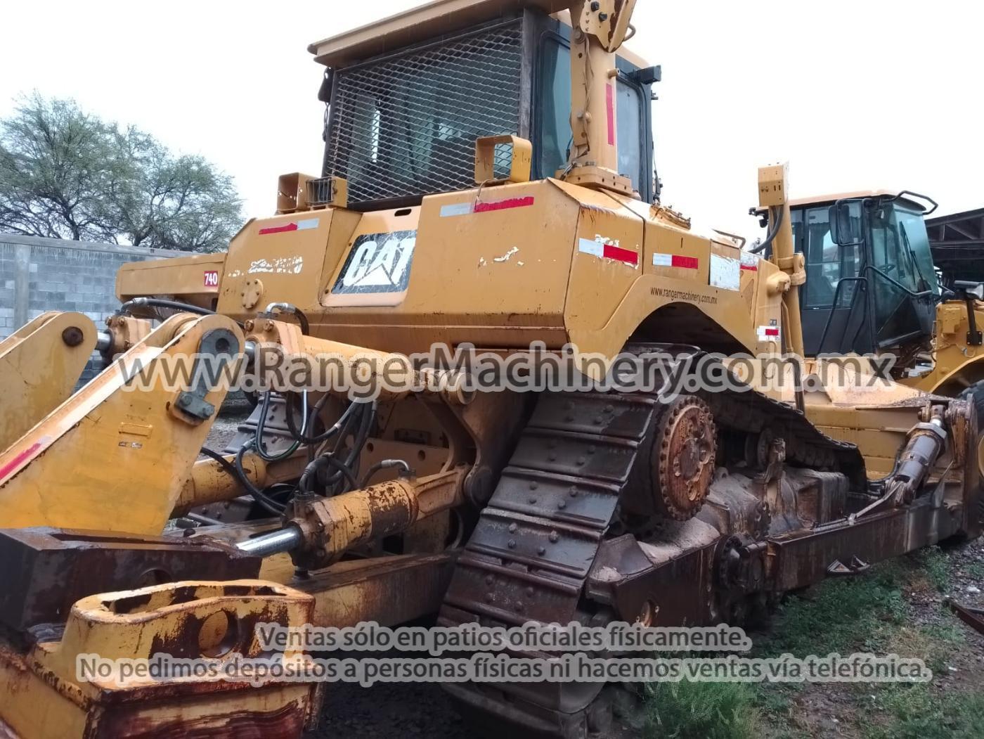 Bull-Dozer (Tractores): D8T